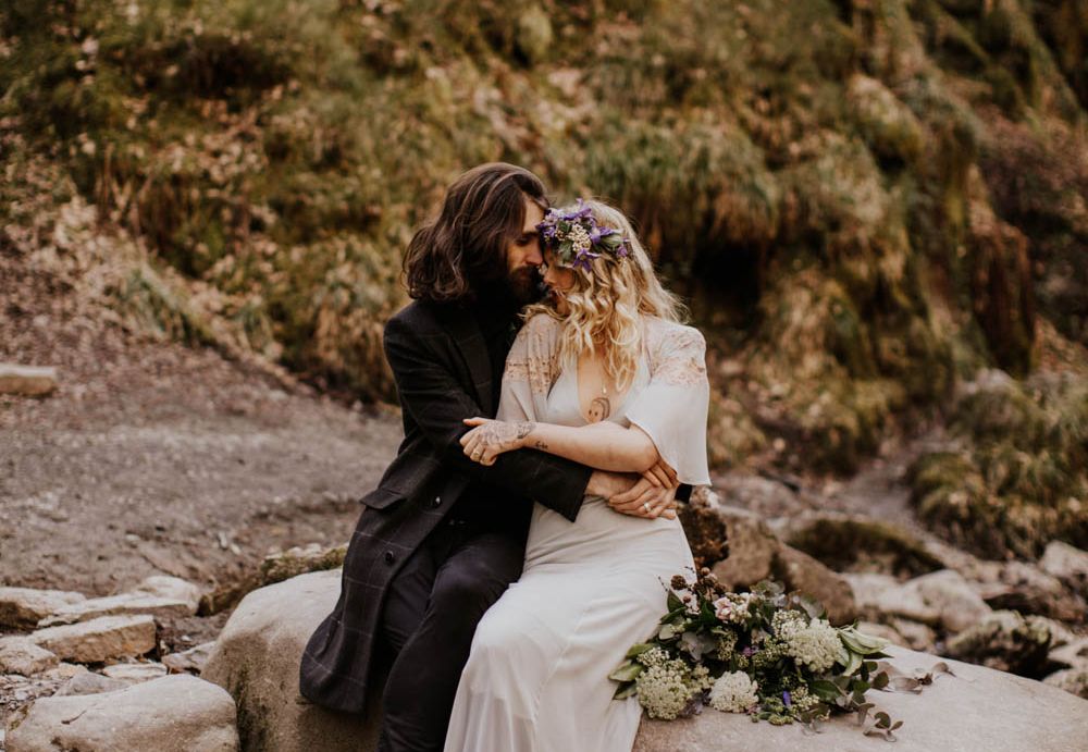 Natural Woodland Highland Bride Inspiration at Loch Lomond, Scotland ...
