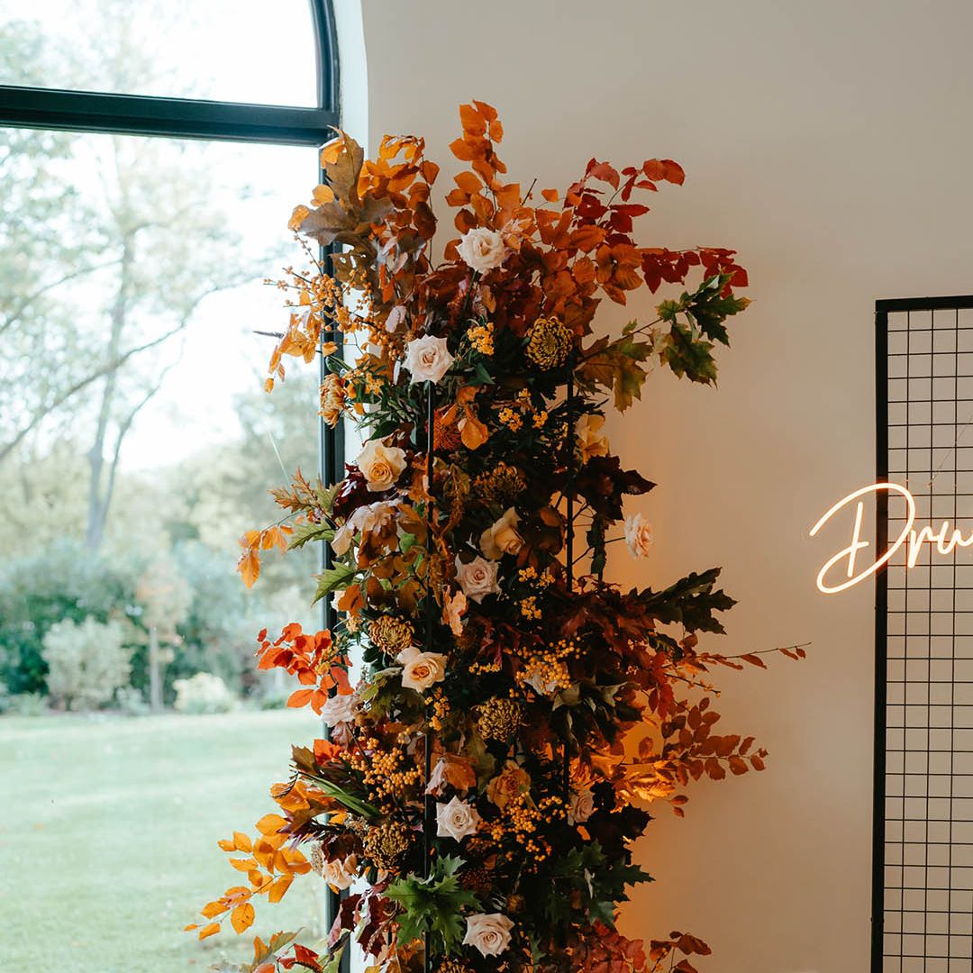36 Best Autumn Wedding Flowers & Bouquet Ideas
