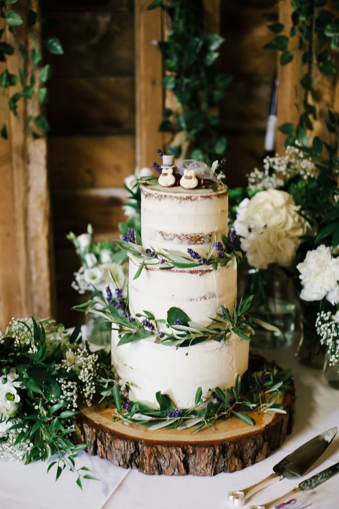 White Rustic Wedding Cakes