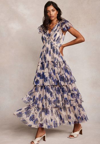 18 Best Elegant Mother of the Bride Dresses & Outfits