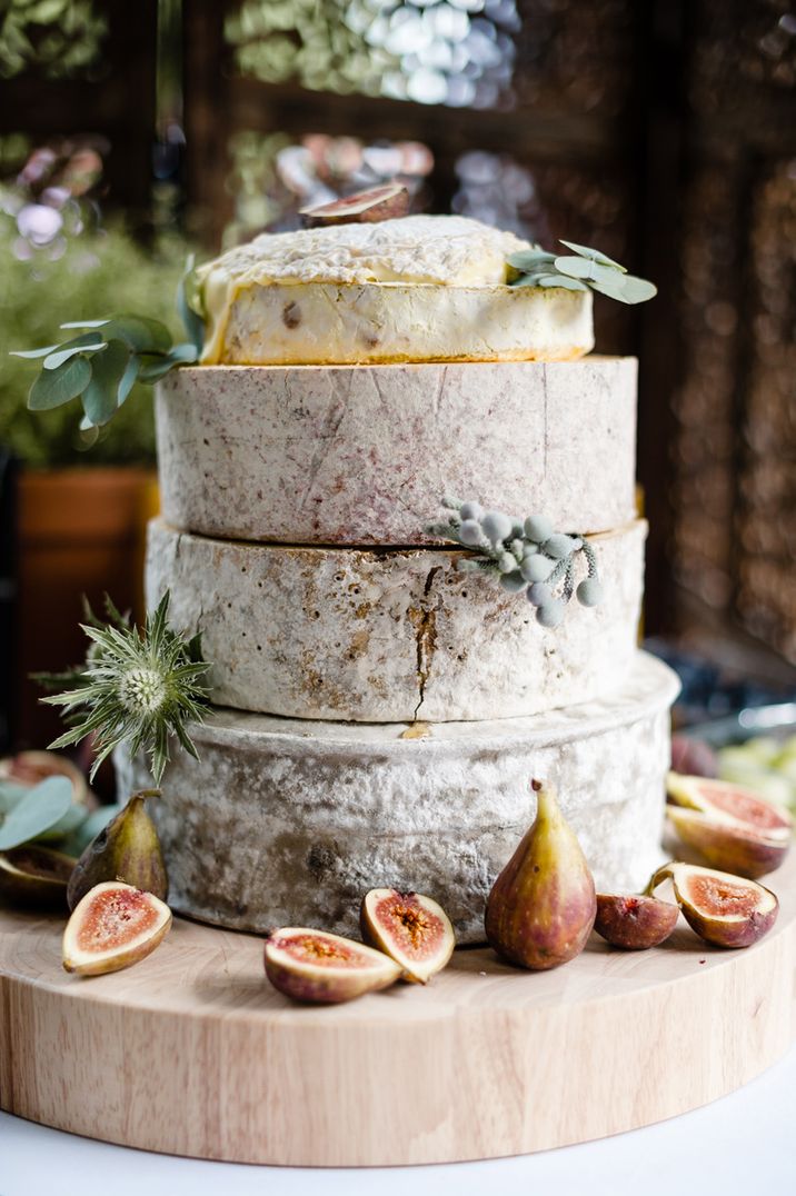 How To Build The Perfect Wedding Cheese Tower How Much Cheese To Order?